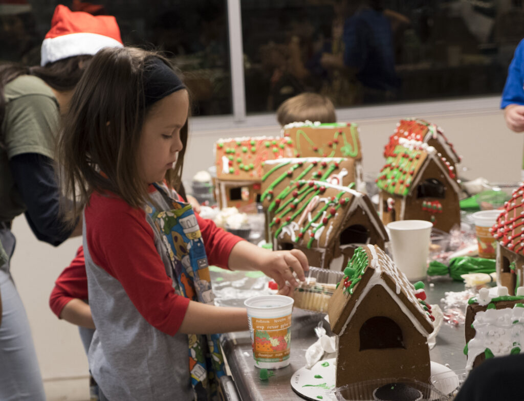 YUMMY! Holiday Decorating Classes | Phoenicia Specialty Foods Phoenicia ...